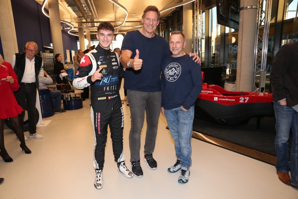 Racing Unleashed Lounge in München - MDL Magazin